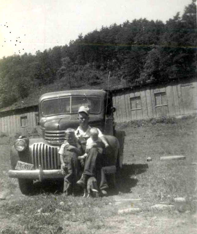 Teaster Family Photograph Collection